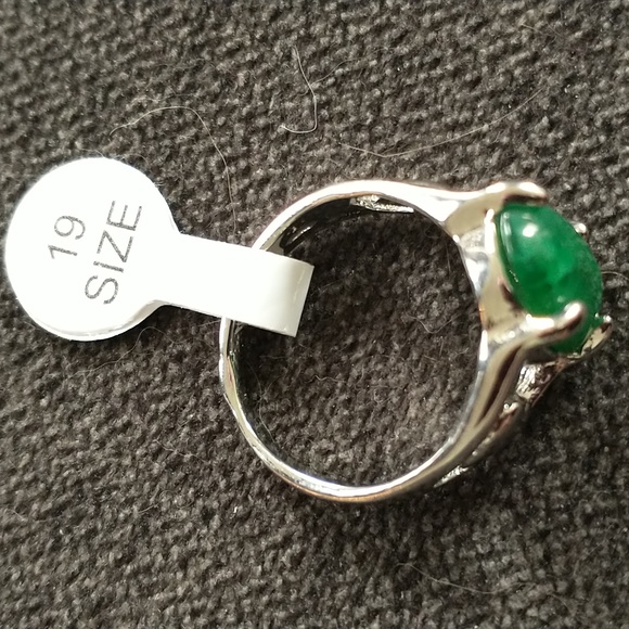 unbranded | Jewelry | Nwt Sz 9 Sterling Silver Green Ring | Poshmark